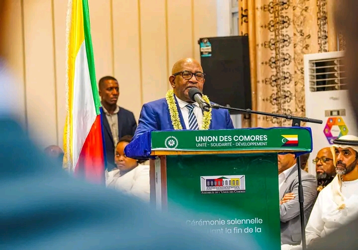 Clôture de la 10ᵉ législature aux Comores : un bilan salué par le ...